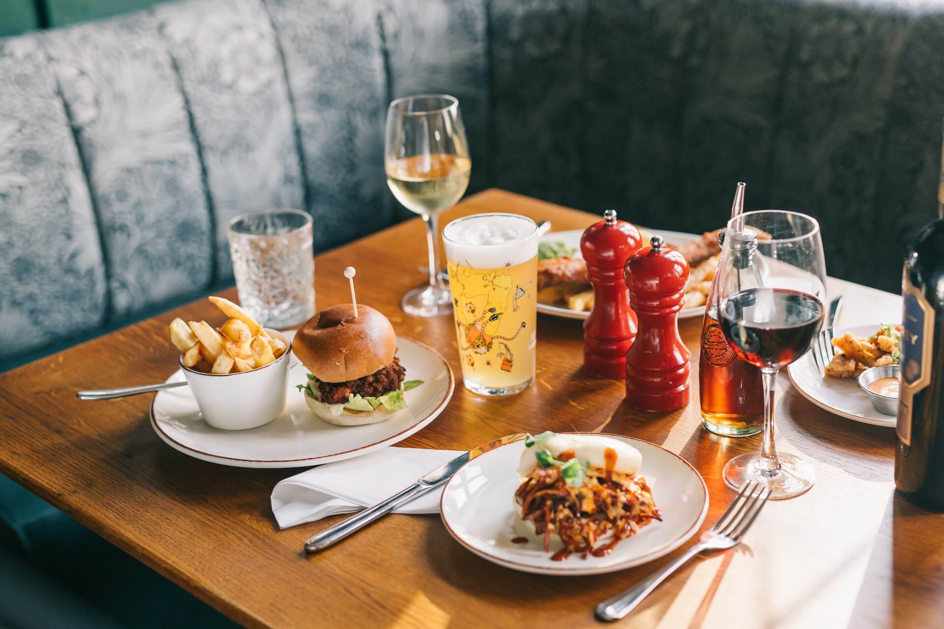 The Trinity, Fuller's Pub and Restaurant in London